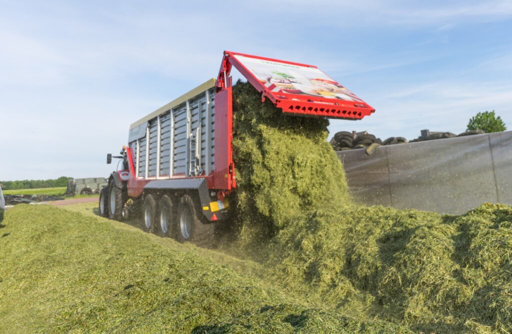 Jumbo Silage Loader Wagon - POTTINGER - ORIGIN AG